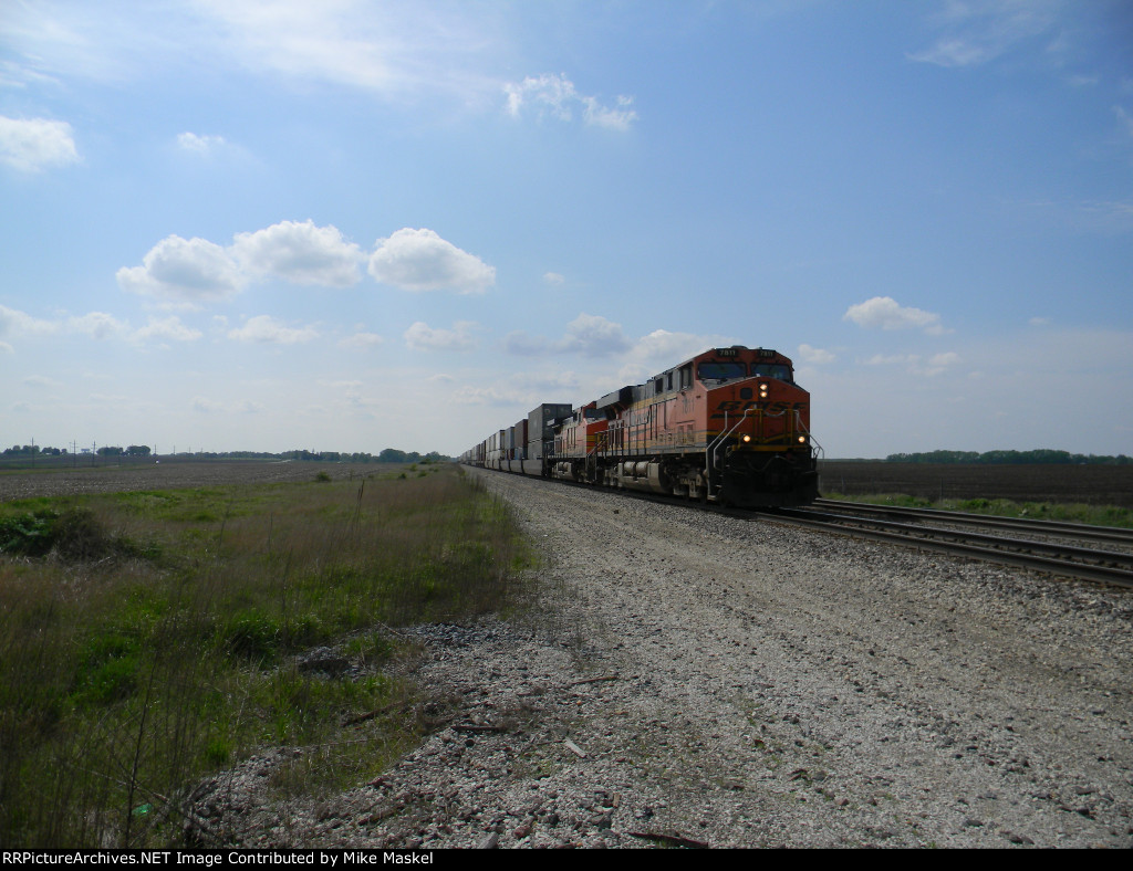 BNSF 7811